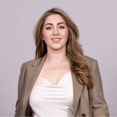 Katie Van Brunt - Licensed Real Estate Salesperson | Nest Seekers