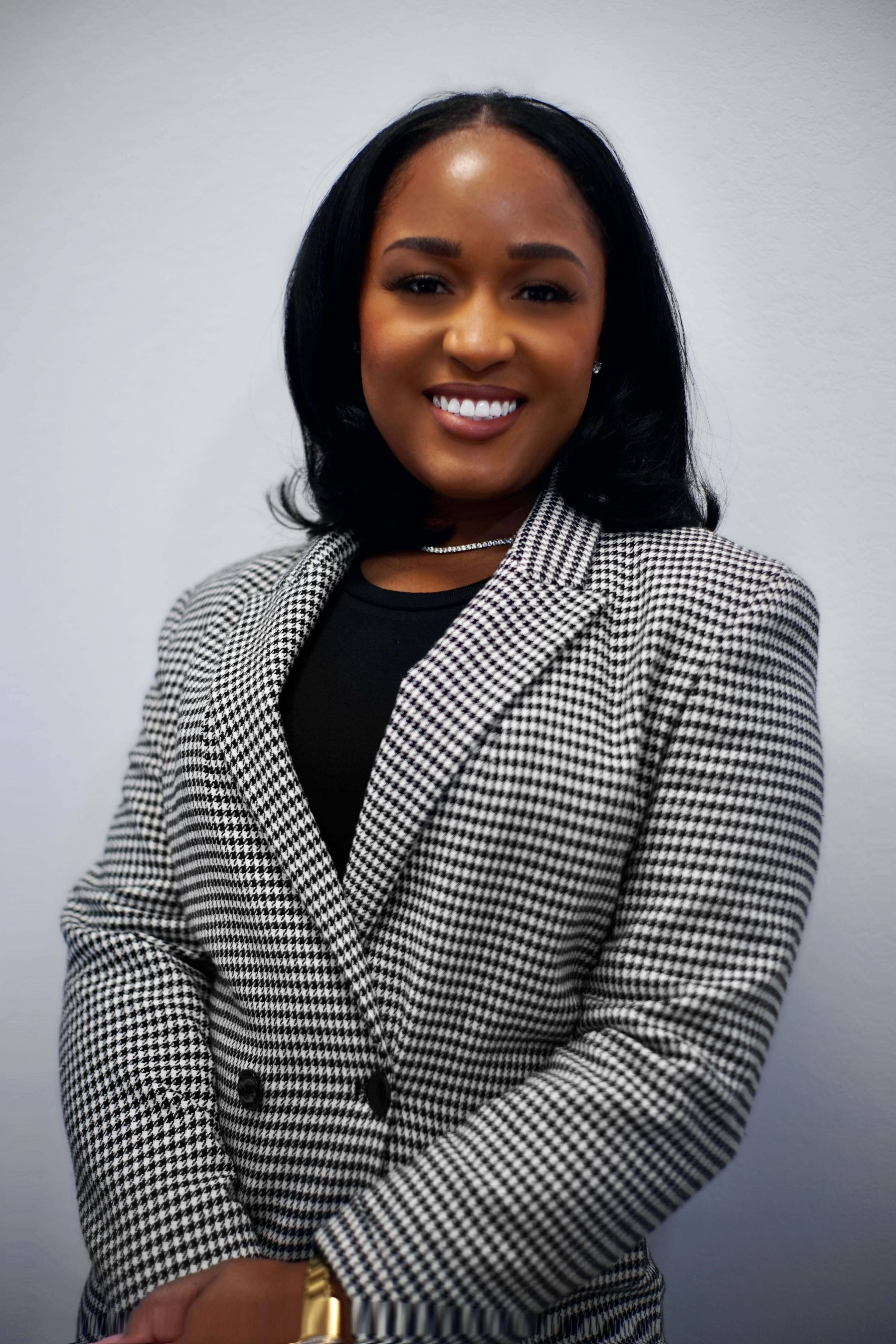 Akia Ward Licensed Real Estate Broker | Nest Seekers