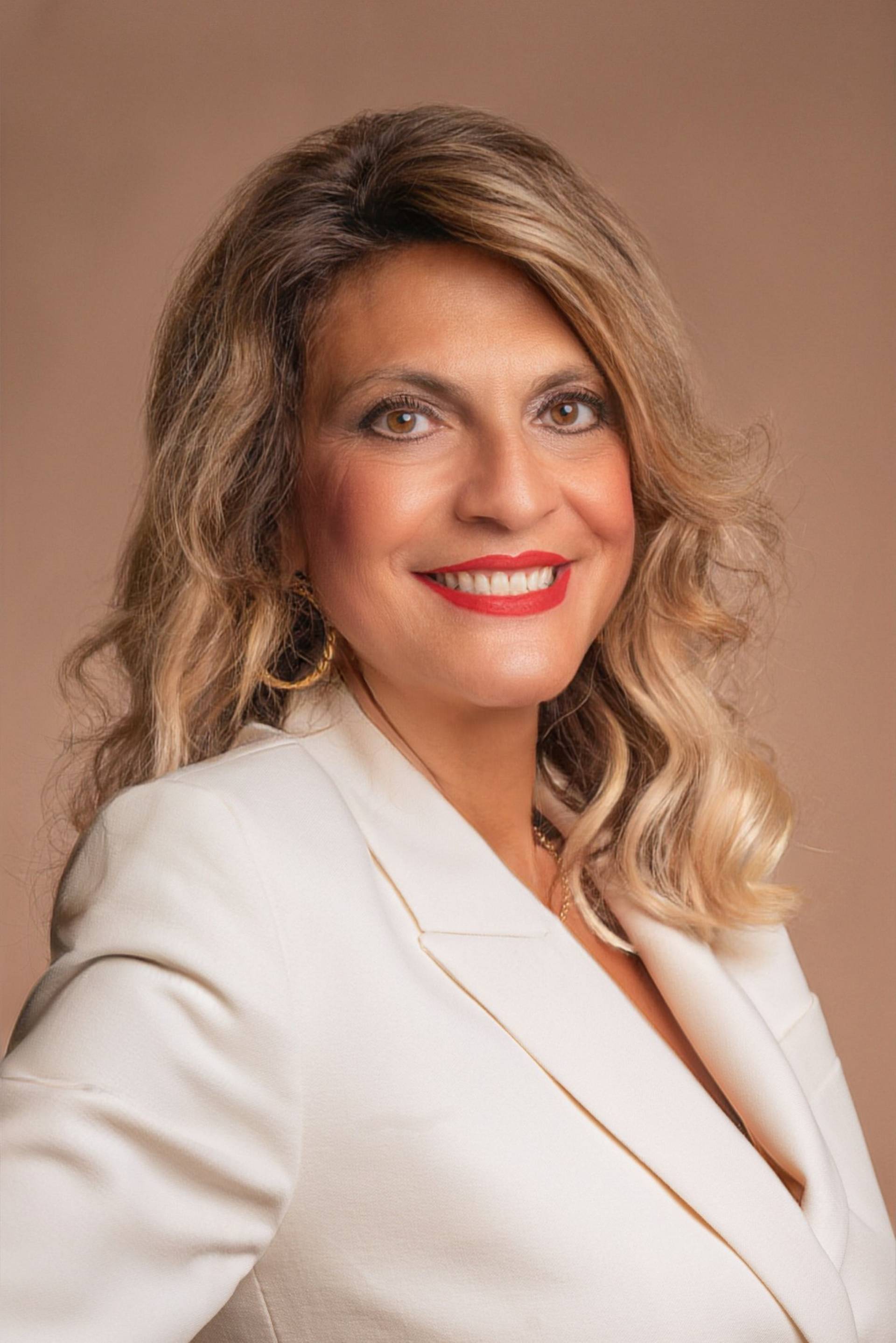 Gina Meleo - REALTOR®-Managing Broker Associate | Nest Seekers