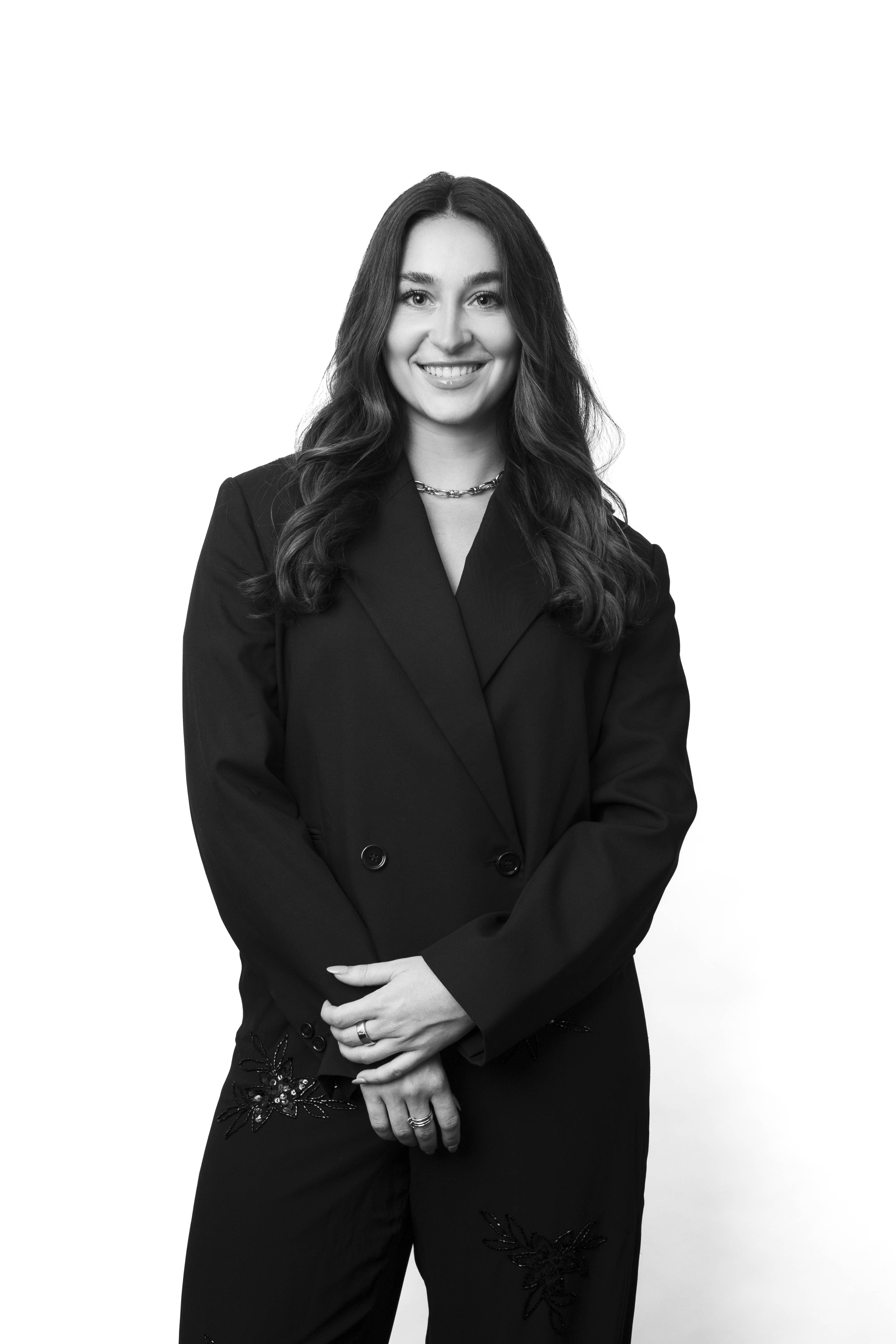 Kara DiGregorio - Head of Graphic Design | Nest Seekers