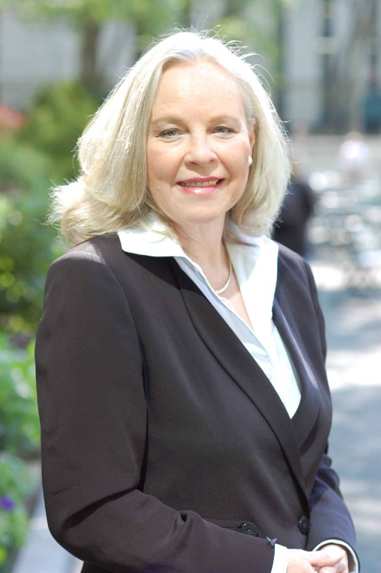 Patricia L Smith - Licensed Real Estate Salesperson | Nest Seekers