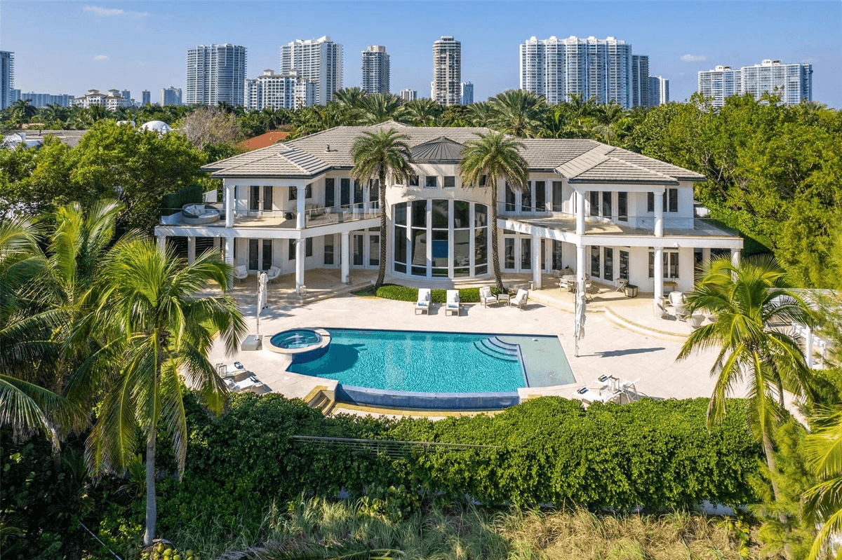 Neighborhood Guide for Golden Beach, Miami | Nest Seekers