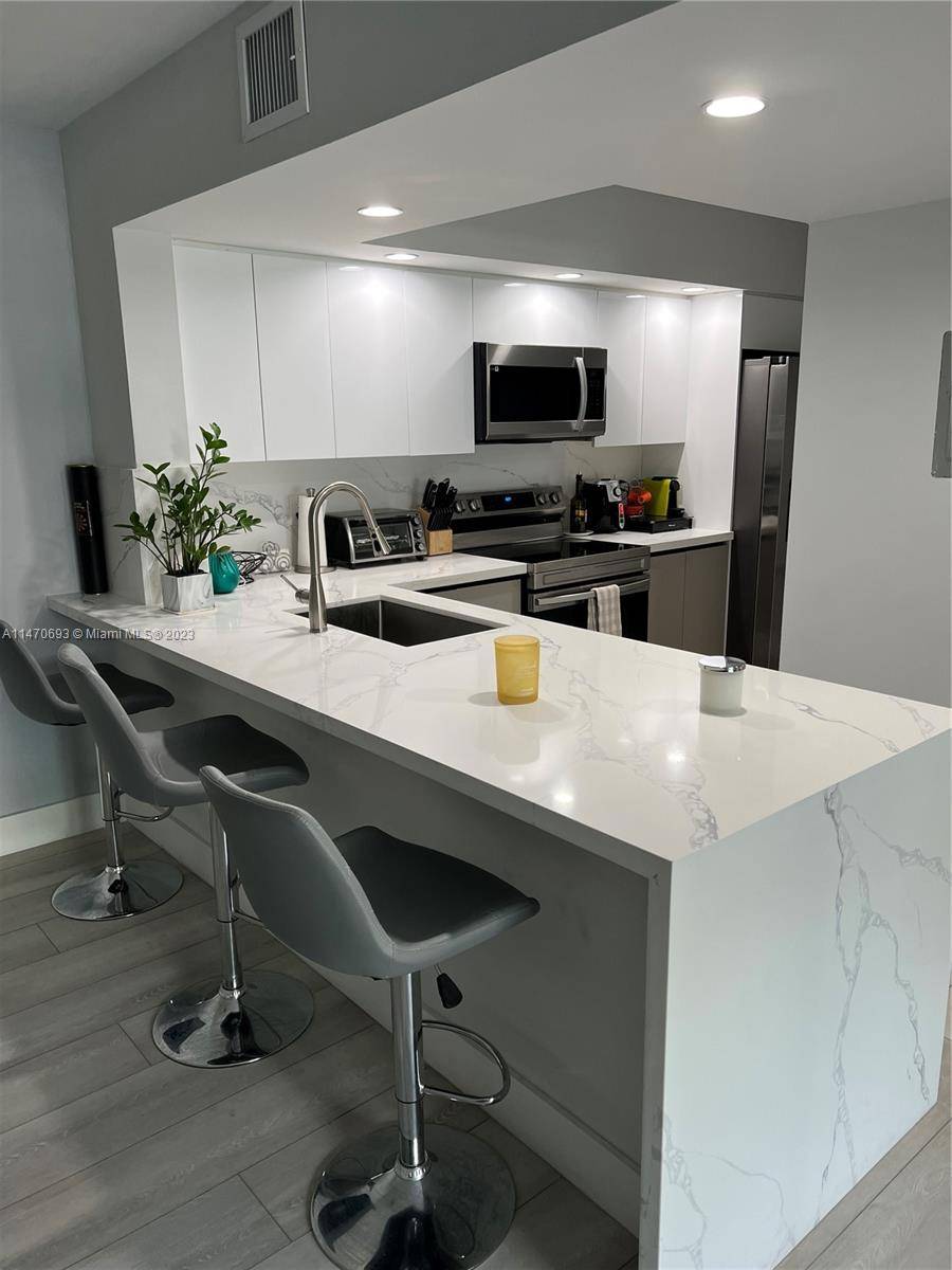 18850 NW 57th Ave 107, Hialeah, FL, 33015 | Nest Seekers | Nest Seekers